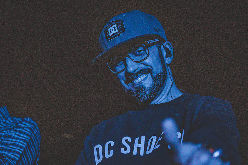 Dealema no Pérola Negra: reinventar os clássicos - Rimas e Batidas