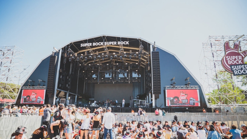 Edição deste ano do Super Bock Super Rock passa pela rádio - Rimas e ...
