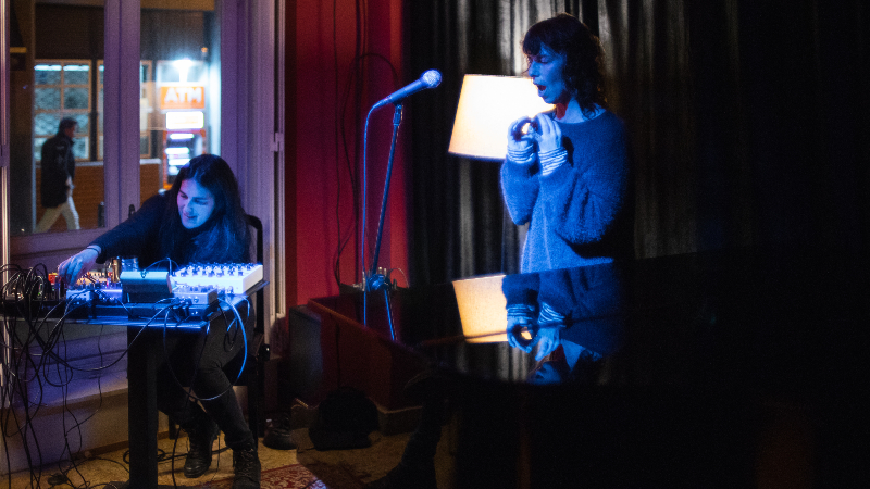 Maria Radich e Carla Santana na Cossoul: mudanças de rumo - Rimas e Batidas