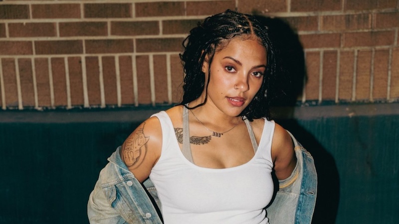 “Vitamins n Minerals”: está aí um novo rap nutritivo de Samara Cyn ...